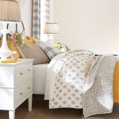 Aimee Block Print Quilted Floral Bed Cover 100% Cotton Luxury Bedding