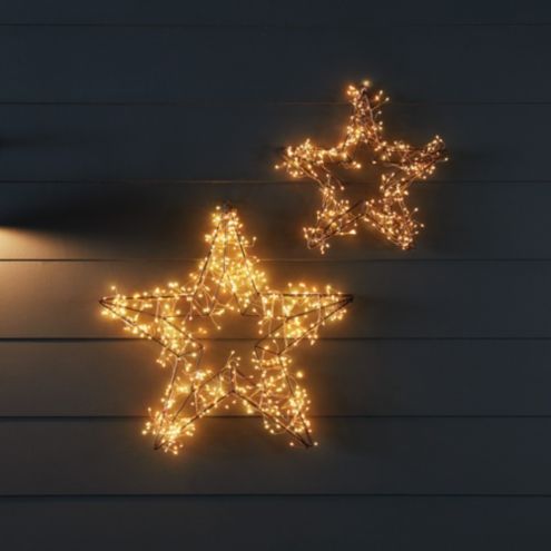 LED Metal Star Pre Lit Outdoor Wreath