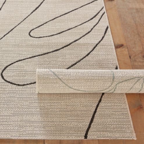 Eland Spotted Indoor Outdoor Rug in Washable Polypropylene