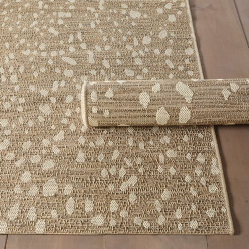 Sahara Indoor/Outdoor Rug with Antelope Pattern & Washable Weave